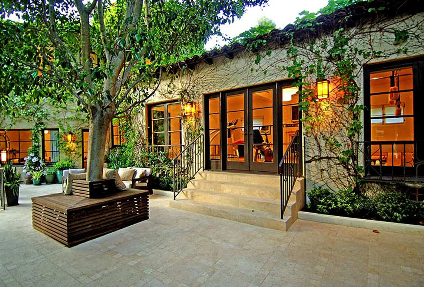 Ben Stiller, Wife Sell Their Hollywood Hills Home for $7.3 Million ...