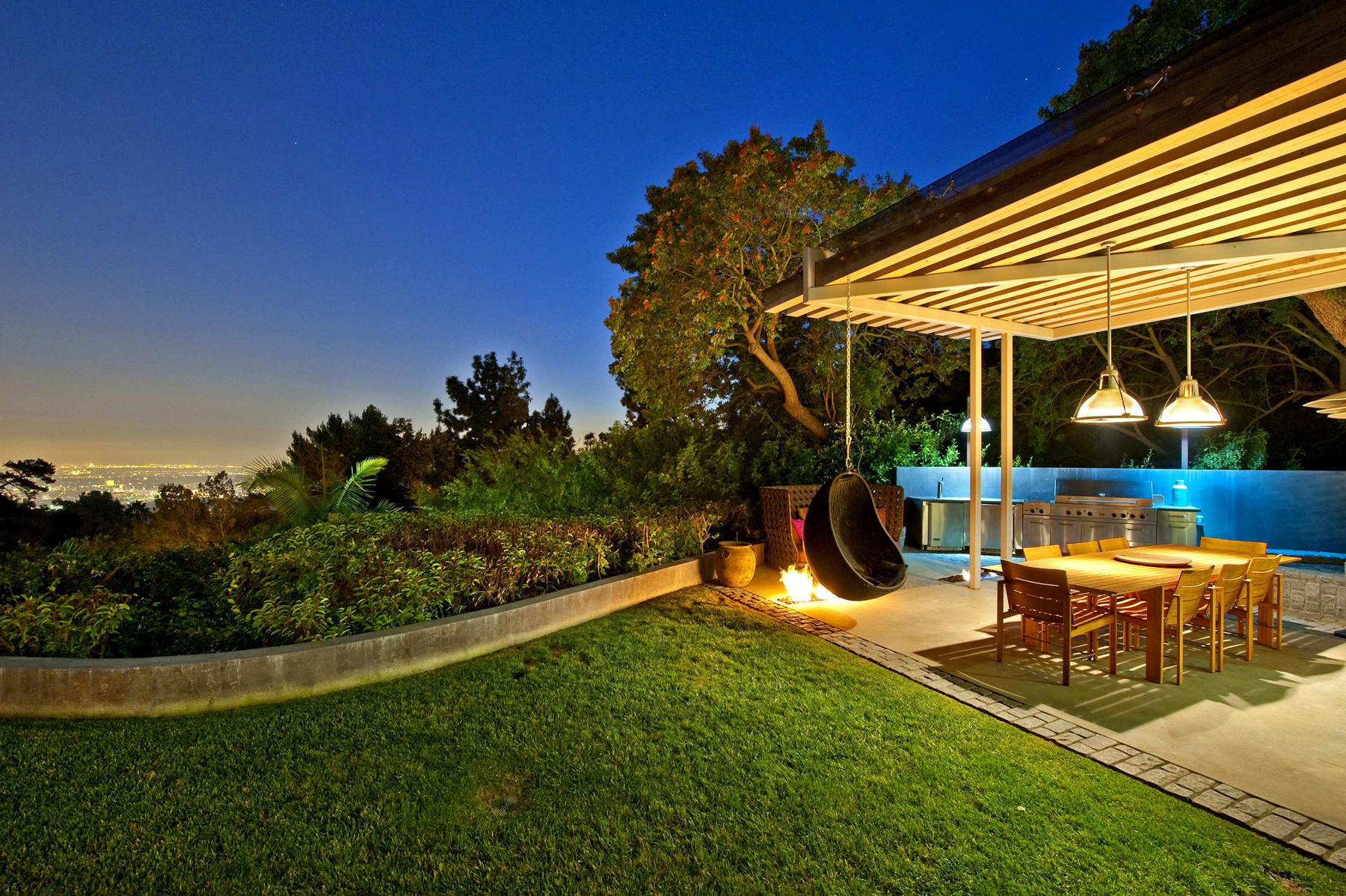 Fashion Entrepreneur Tonny Sorensen Put Beverly Hills Home on the ...